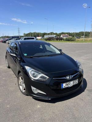 Melns Hyundai i40 2013 Kauņa, ar dzinēja tilpumu 1.69 L un nobraukumu 310 tūkst. km par 4400 €, foto  vietnē AUTOMOTO.COM.LV