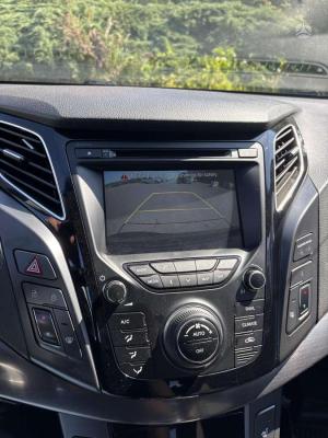 Black Hyundai i40 2013 in Kaunas, with an engine capacity of 1.69 L and mileage of 310 thousand km for 4400 €, photo 12 on AUTOMOTO.COM.LV