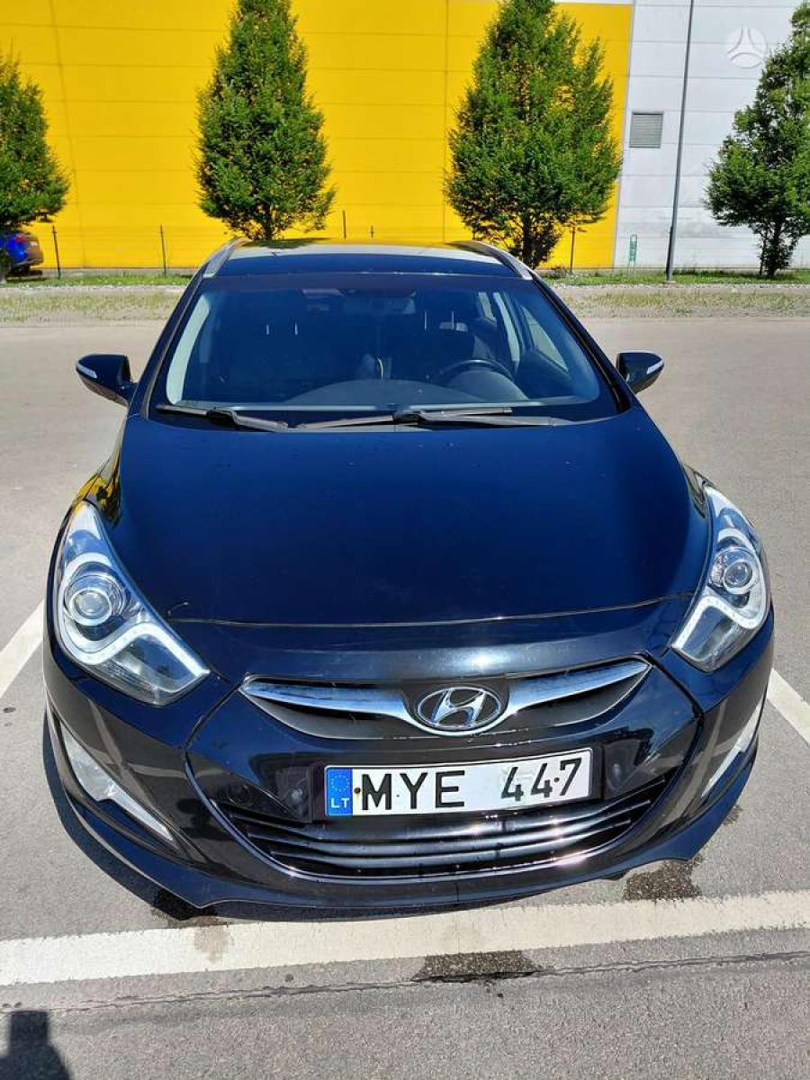Melns Hyundai i40 2014 Klaipėda, ar dzinēja tilpumu 1.69 L un nobraukumu 268 tūkst. km par 3500 €, foto 1 vietnē AUTOMOTO.COM.LV