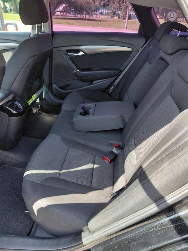 Melns Hyundai i40 2014 Klaipėda, ar dzinēja tilpumu 1.69 L un nobraukumu 268 tūkst. km par 3500 €, foto 7 vietnē AUTOMOTO.COM.LV