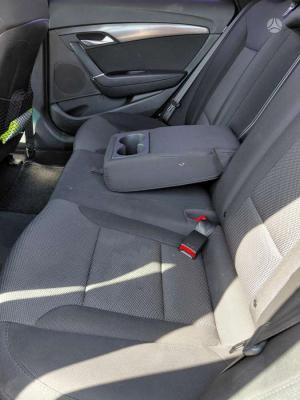 Melns Hyundai i40 2014 Klaipėda, ar dzinēja tilpumu 1.69 L un nobraukumu 268 tūkst. km par 3500 €, foto 9 vietnē AUTOMOTO.COM.LV