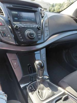 Melns Hyundai i40 2014 Klaipėda, ar dzinēja tilpumu 1.69 L un nobraukumu 268 tūkst. km par 3500 €, foto 11 vietnē AUTOMOTO.COM.LV