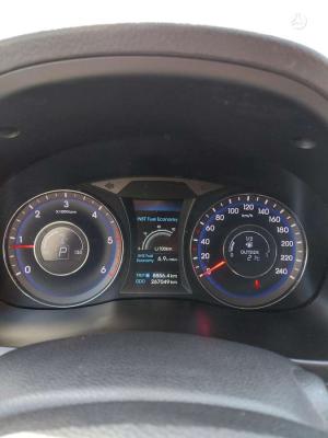 Melns Hyundai i40 2014 Klaipėda, ar dzinēja tilpumu 1.69 L un nobraukumu 268 tūkst. km par 3500 €, foto 14 vietnē AUTOMOTO.COM.LV