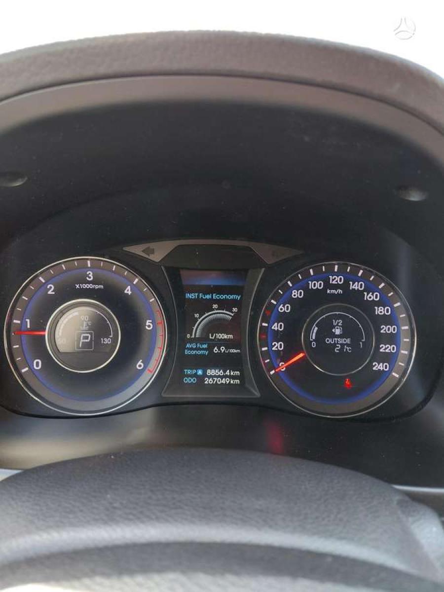 Melns Hyundai i40 2014 Klaipėda, ar dzinēja tilpumu 1.69 L un nobraukumu 268 tūkst. km par 3500 €, foto 14 vietnē AUTOMOTO.COM.LV