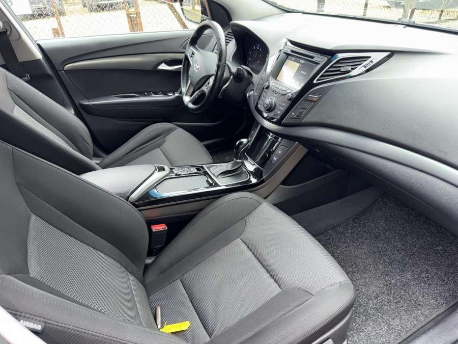 Melns Hyundai i40 2014 Ukmergė, ar dzinēja tilpumu 1.70 L un nobraukumu 290 tūkst. km par 5750 €, foto 9 vietnē AUTOMOTO.COM.LV