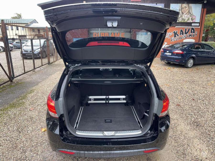 Melns Hyundai i40 2014 Ukmergė, ar dzinēja tilpumu 1.70 L un nobraukumu 290 tūkst. km par 5750 €, foto 12 vietnē AUTOMOTO.COM.LV