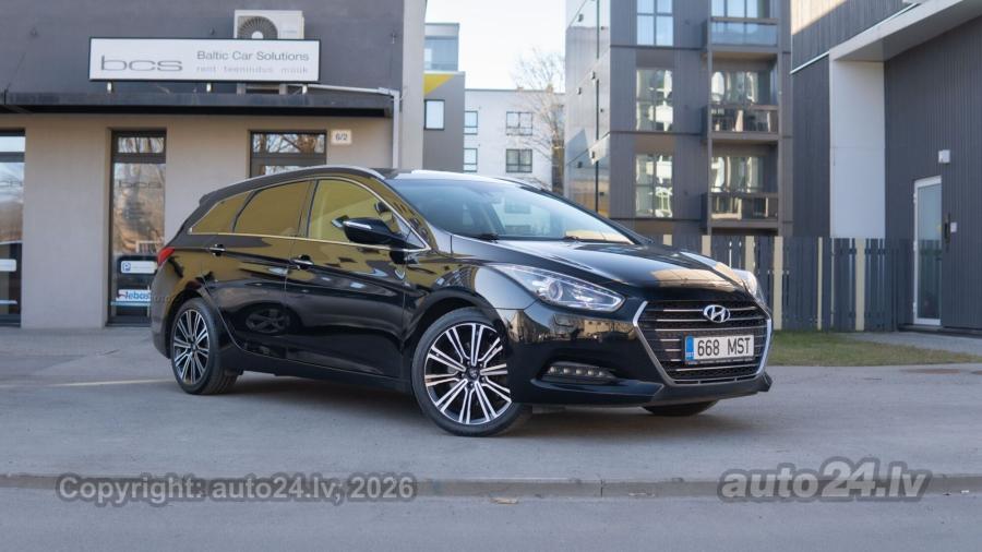 Melns Hyundai i40 2015 Tallina, ar dzinēja tilpumu 1.70 L un nobraukumu 98 tūkst. km par 11900 €, foto 1 vietnē AUTOMOTO.COM.LV