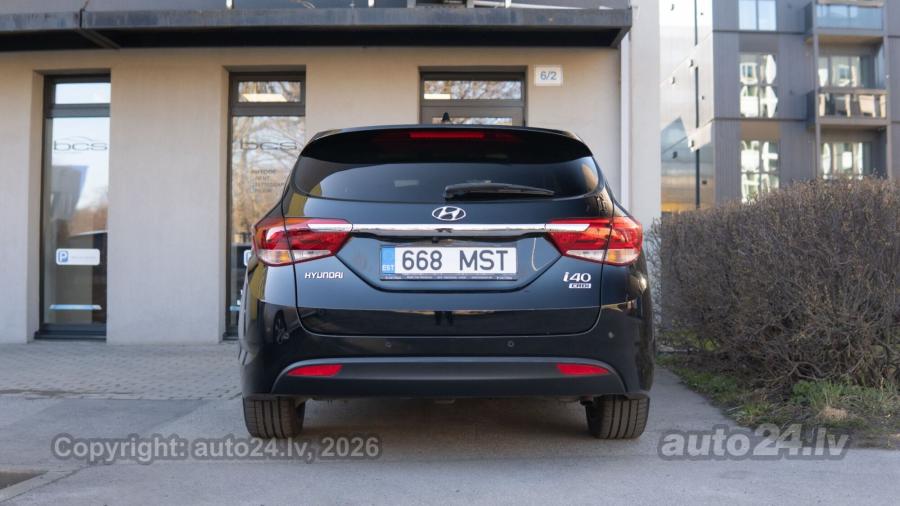Melns Hyundai i40 2015 Tallina, ar dzinēja tilpumu 1.70 L un nobraukumu 98 tūkst. km par 11900 €, foto 7 vietnē AUTOMOTO.COM.LV