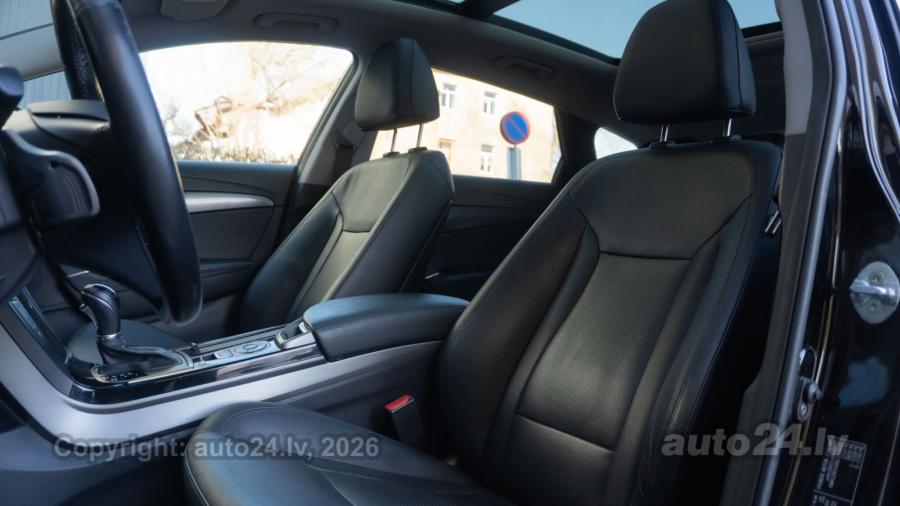 Melns Hyundai i40 2015 Tallina, ar dzinēja tilpumu 1.70 L un nobraukumu 98 tūkst. km par 11900 €, foto 10 vietnē AUTOMOTO.COM.LV