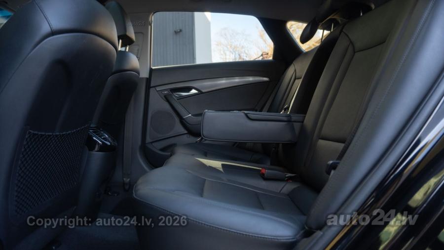 Melns Hyundai i40 2015 Tallina, ar dzinēja tilpumu 1.70 L un nobraukumu 98 tūkst. km par 11900 €, foto 14 vietnē AUTOMOTO.COM.LV