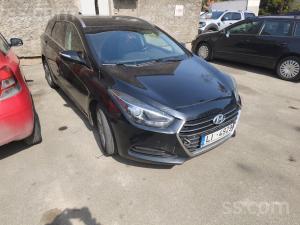 Черный Хендай и40 2015 в Рига, объемом двигателя 1.70 л и пробегом 175 тыс. км за 2700 €, фото  на AUTOMOTO.COM.LV