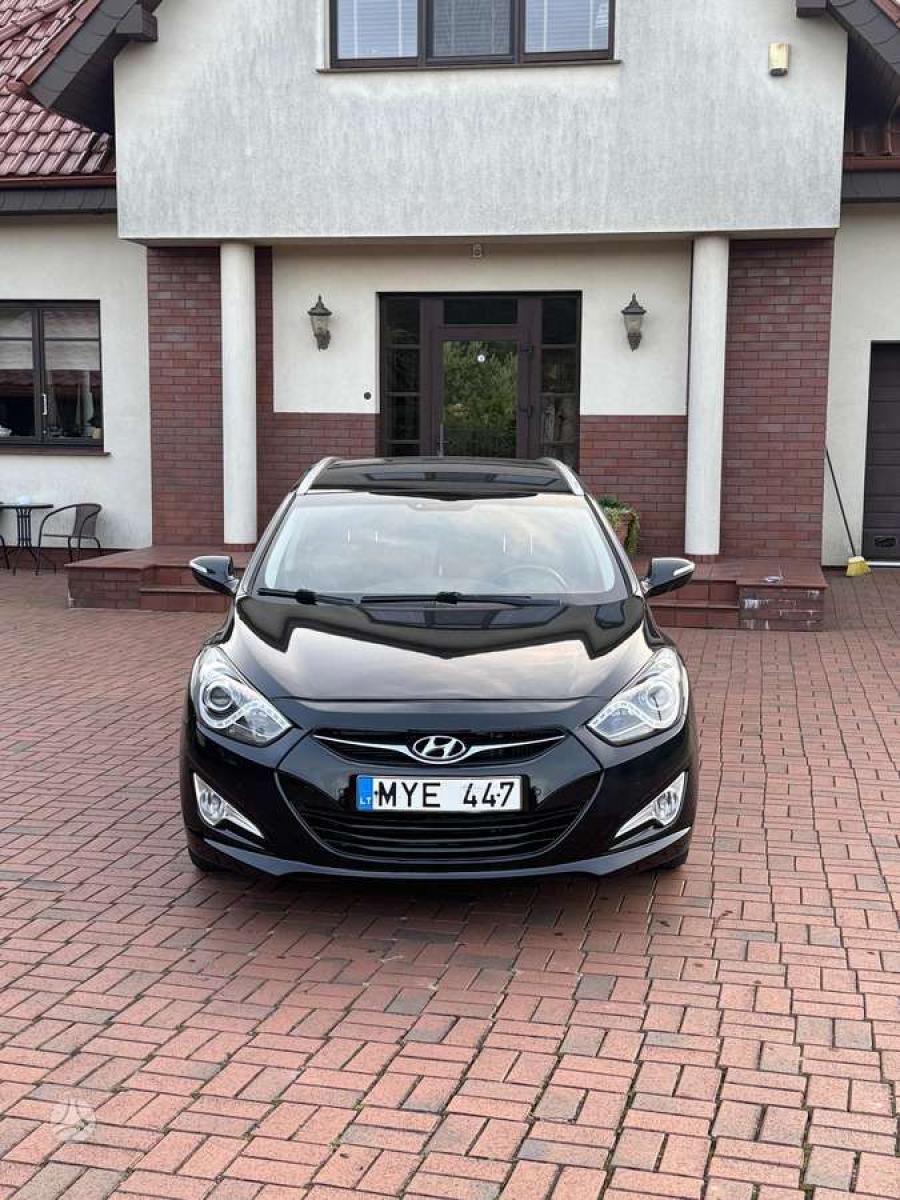Melns Hyundai i40 2015 Klaipėda, ar dzinēja tilpumu 1.69 L un nobraukumu 264 tūkst. km par 5950 €, foto 8 vietnē AUTOMOTO.COM.LV