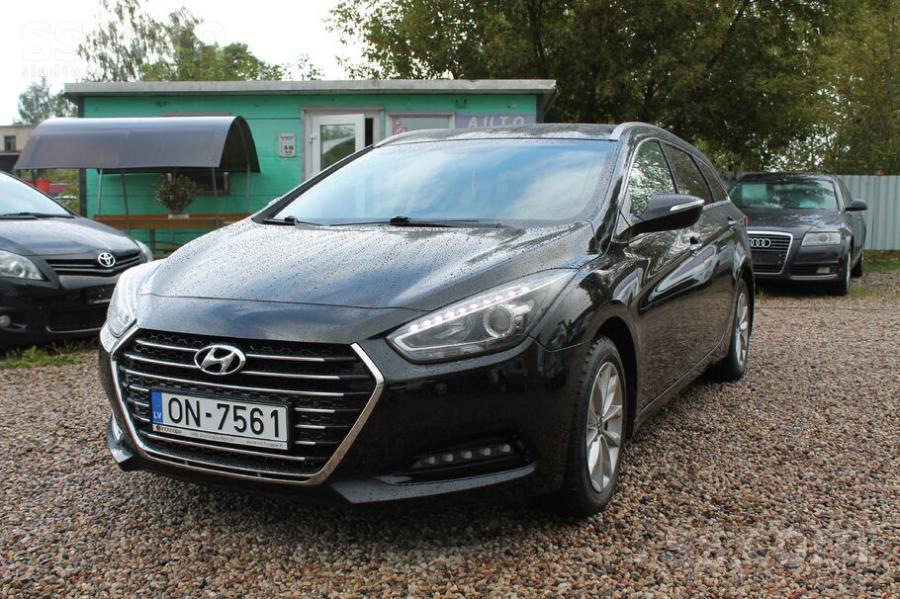 Melns Hyundai i40 2015 Daugavpils, ar dzinēja tilpumu 1.70 L un nobraukumu 175 tūkst. km par 5990 €, foto 1 vietnē AUTOMOTO.COM.LV