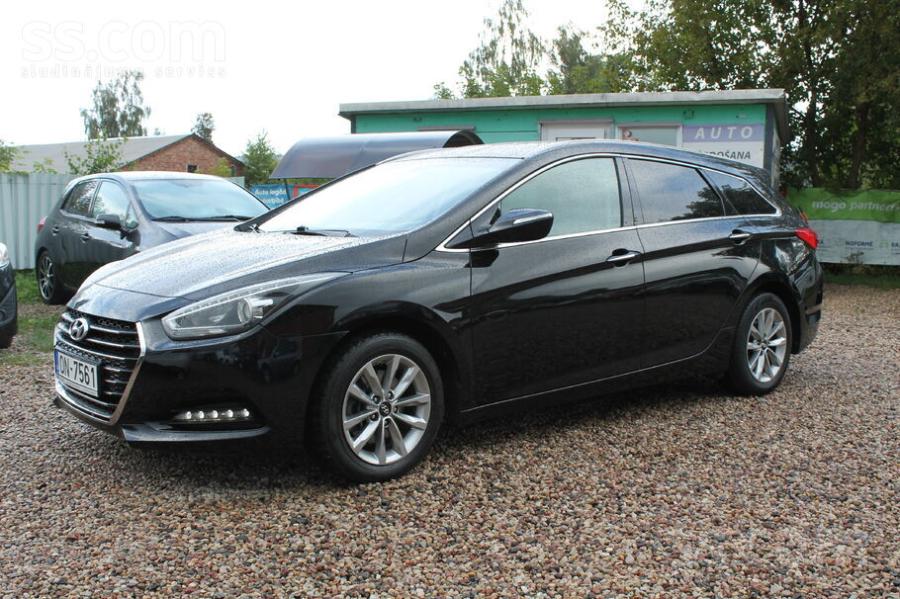 Melns Hyundai i40 2015 Daugavpils, ar dzinēja tilpumu 1.70 L un nobraukumu 175 tūkst. km par 5990 €, foto 9 vietnē AUTOMOTO.COM.LV