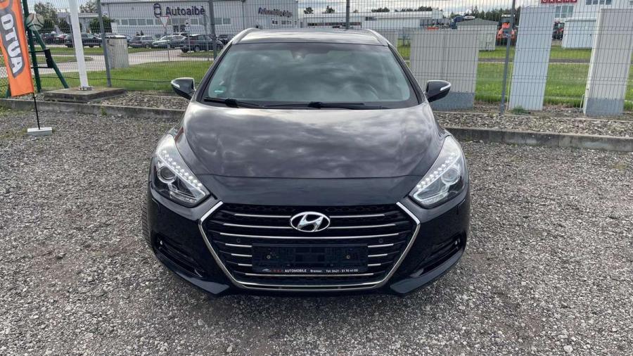 Melns Hyundai i40 2015 Marijampole, ar dzinēja tilpumu 1.69 L un nobraukumu 199 tūkst. km par 6990 €, foto 6 vietnē AUTOMOTO.COM.LV