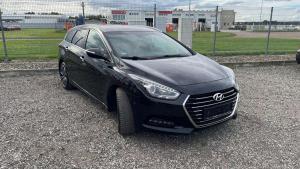 Melns Hyundai i40 2015 Marijampole, ar dzinēja tilpumu 1.69 L un nobraukumu 199 tūkst. km par 6990 €, foto 13 vietnē AUTOMOTO.COM.LV