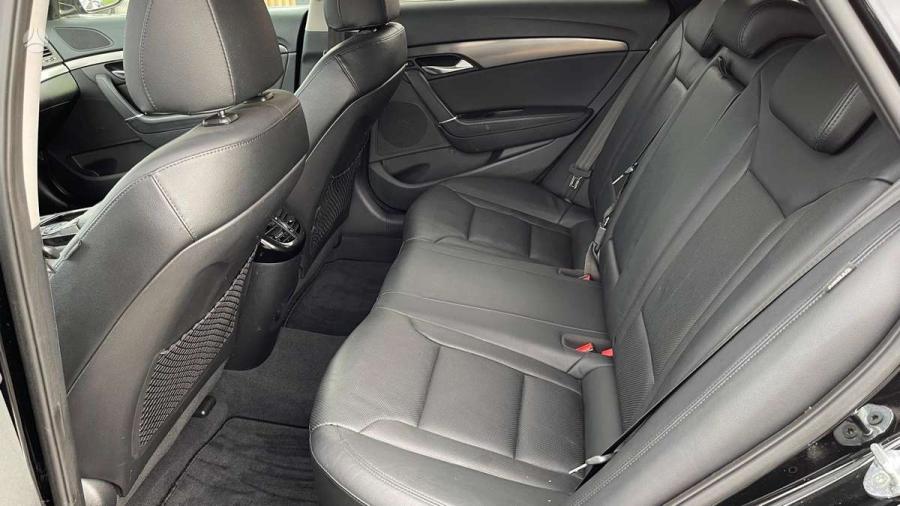 Melns Hyundai i40 2015 Marijampole, ar dzinēja tilpumu 1.69 L un nobraukumu 199 tūkst. km par 6990 €, foto 16 vietnē AUTOMOTO.COM.LV