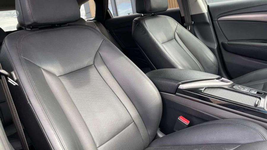 Melns Hyundai i40 2015 Marijampole, ar dzinēja tilpumu 1.69 L un nobraukumu 199 tūkst. km par 6990 €, foto 19 vietnē AUTOMOTO.COM.LV