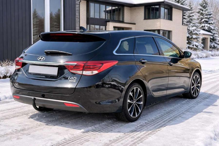 Melns Hyundai i40 2016 Klaipėda, ar dzinēja tilpumu 1.69 L un nobraukumu 269 tūkst. km par 7700 €, foto 5 vietnē AUTOMOTO.COM.LV