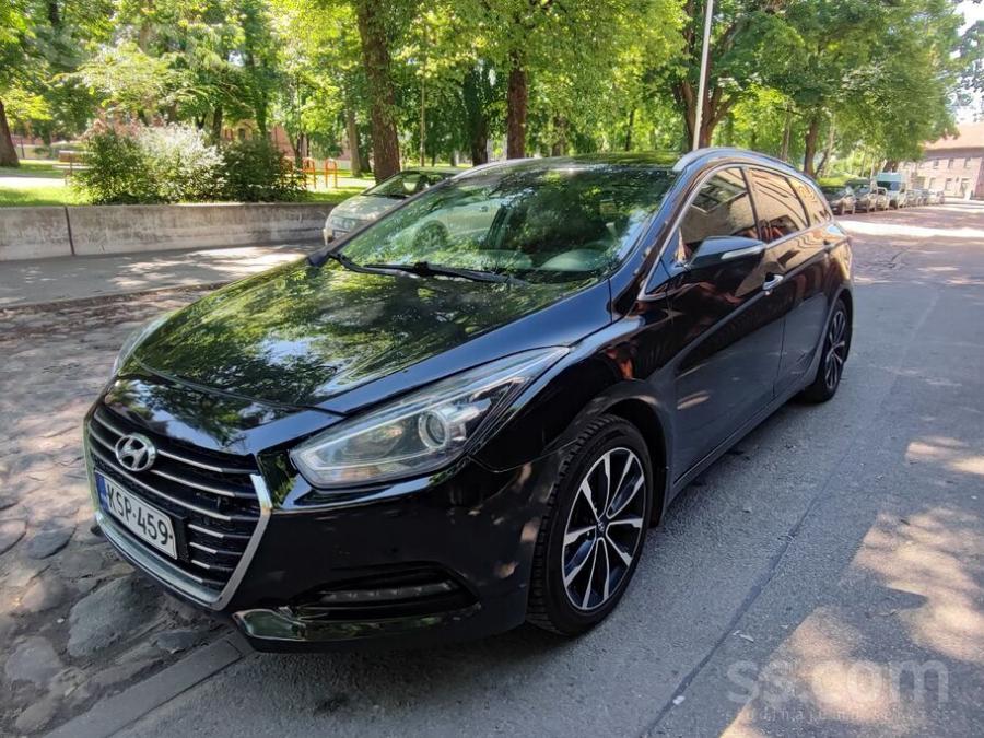 Black Hyundai i40 2017 in Riga, with an engine capacity of 1.70 L and mileage of 0 thousand km for 6900 €, photo 3 on AUTOMOTO.COM.LV