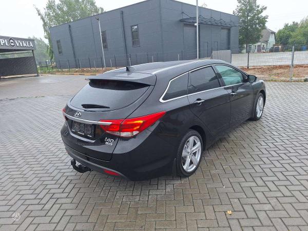 Melns Hyundai i40 2018 Vilkaviškis, ar dzinēja tilpumu 1.70 L un nobraukumu 270 tūkst. km par 7200 €, foto 5 vietnē AUTOMOTO.COM.LV