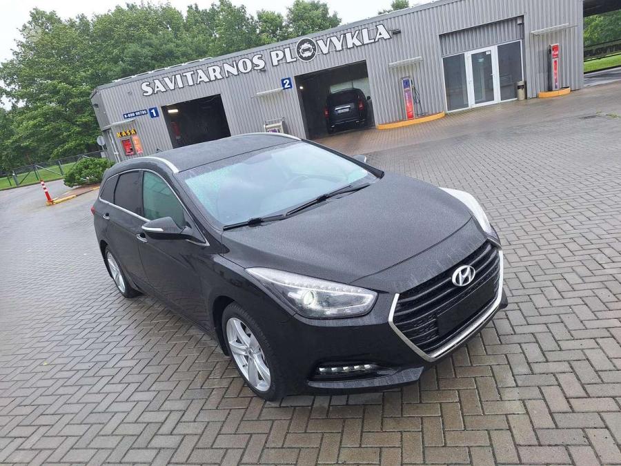 Melns Hyundai i40 2018 Vilkaviškis, ar dzinēja tilpumu 1.70 L un nobraukumu 270 tūkst. km par 7200 €, foto 8 vietnē AUTOMOTO.COM.LV