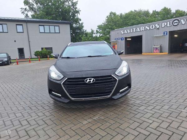 Melns Hyundai i40 2018 Vilkaviškis, ar dzinēja tilpumu 1.70 L un nobraukumu 270 tūkst. km par 7200 €, foto 8 vietnē AUTOMOTO.COM.LV
