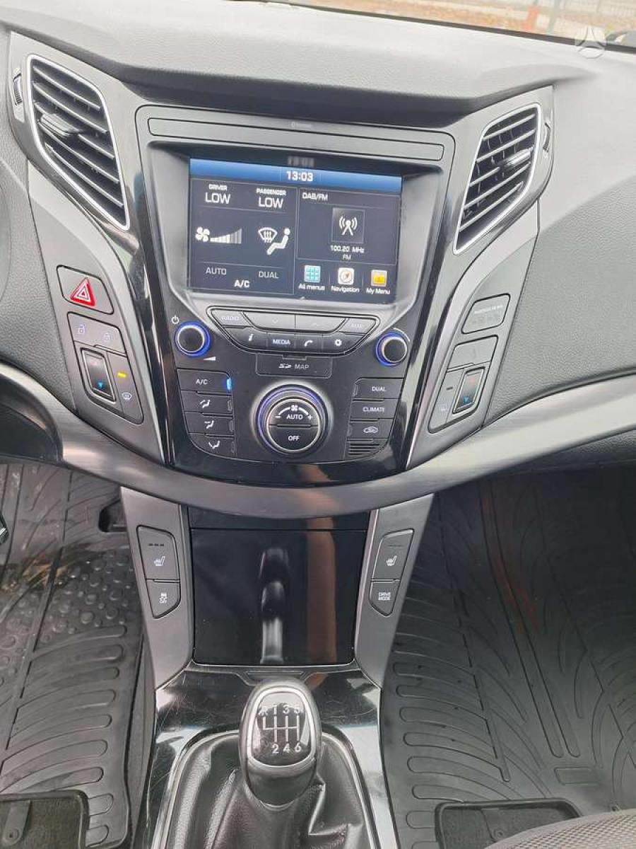 Melns Hyundai i40 2018 Vilkaviškis, ar dzinēja tilpumu 1.70 L un nobraukumu 270 tūkst. km par 7200 €, foto 15 vietnē AUTOMOTO.COM.LV