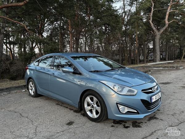 Zils Hyundai i40 2012 Alīta, ar dzinēja tilpumu 1.70 L un nobraukumu 336 tūkst. km par 3450 €, foto 6 vietnē AUTOMOTO.COM.LV
