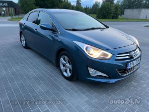 Blue Hyundai i40 2012 in Jogeva, with an engine capacity of 1.70 L and mileage of 302 thousand km for 4700 €, photo 6 on AUTOMOTO.COM.LV