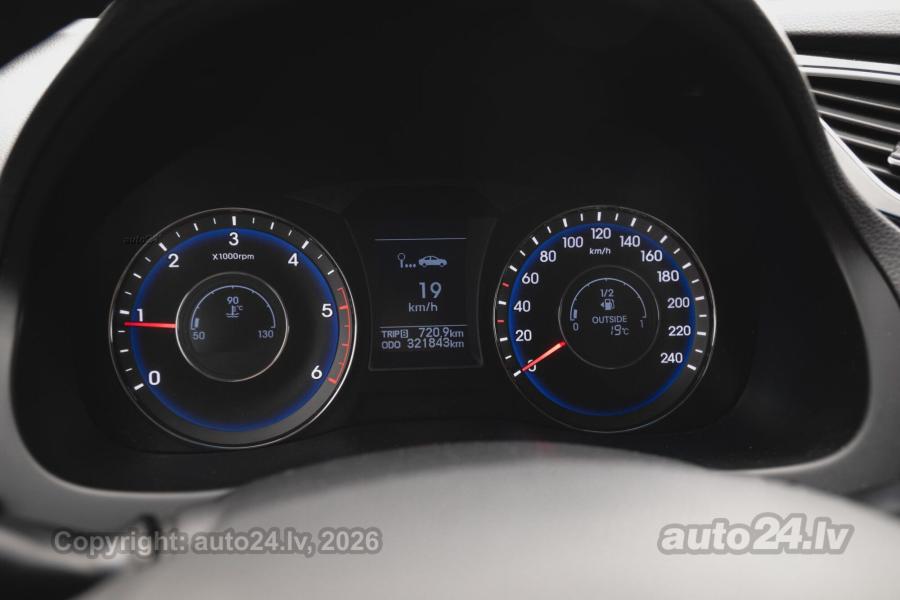 Синий Хендай и40 2012 в Тарту, объемом двигателя 1.70 л и пробегом 322 тыс. км за 3999 €, фото 16 на AUTOMOTO.COM.LV