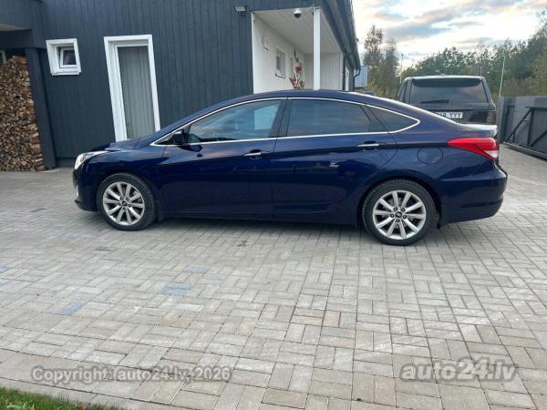 Zils Hyundai i40 2013 Tallina, ar dzinēja tilpumu 1.70 L un nobraukumu 186 tūkst. km par 6800 €, foto 8 vietnē AUTOMOTO.COM.LV