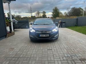 Blue Hyundai i40 2013 in Tallinn, with an engine capacity of 1.70 L and mileage of 186 thousand km for 6800 €, photo 3 on AUTOMOTO.COM.LV