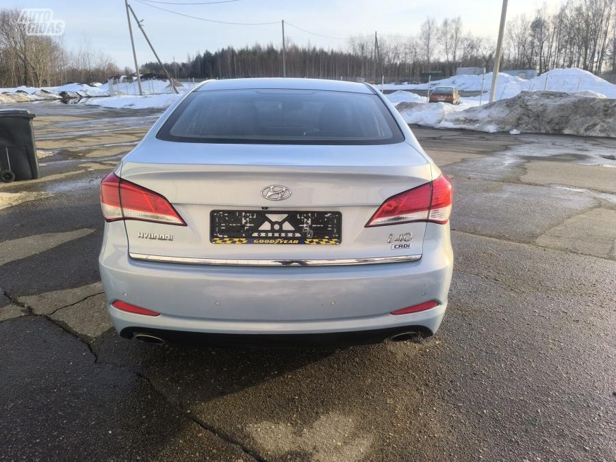 Blue Hyundai i40 2014 in Radviliskis, with an engine capacity of 1.70 L and mileage of 289 thousand km for 4999 €, photo 7 on AUTOMOTO.COM.LV