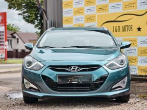 Blue Hyundai i40 2011 in Siauliai, with an engine capacity of 1.69 L and mileage of 270 thousand km for 5200 €, photo 3 on AUTOMOTO.COM.LV