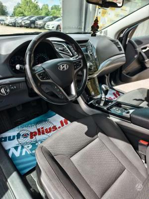 Blue Hyundai i40 2011 in Siauliai, with an engine capacity of 1.69 L and mileage of 270 thousand km for 5200 €, photo 22 on AUTOMOTO.COM.LV
