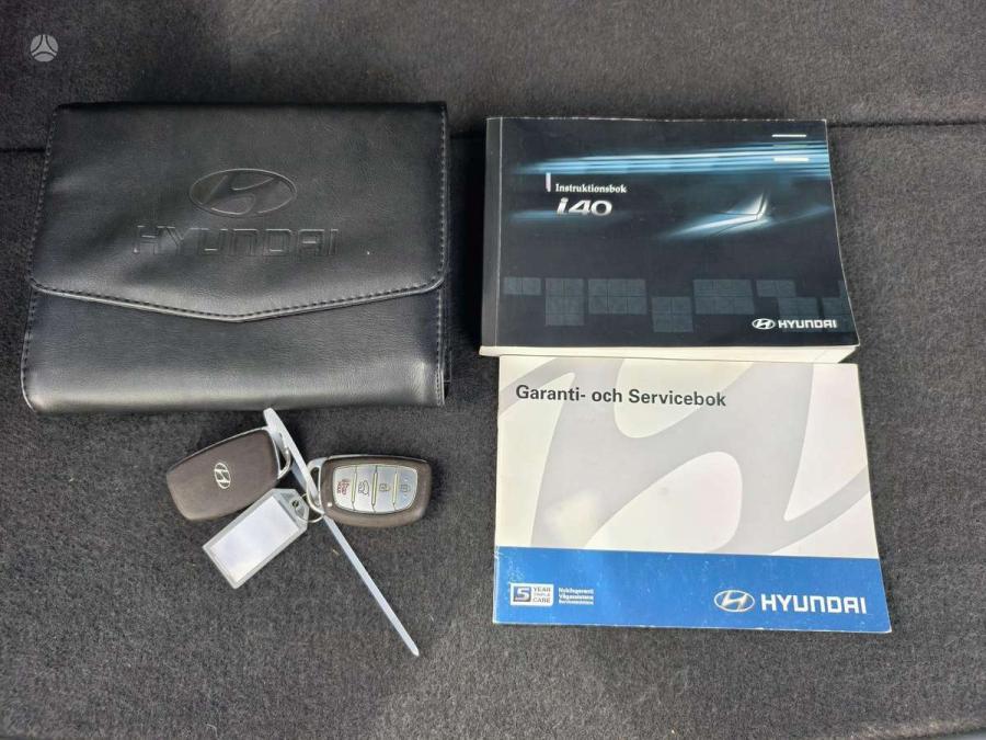Blue Hyundai i40 2011 in Siauliai, with an engine capacity of 1.69 L and mileage of 270 thousand km for 5200 €, photo 34 on AUTOMOTO.COM.LV