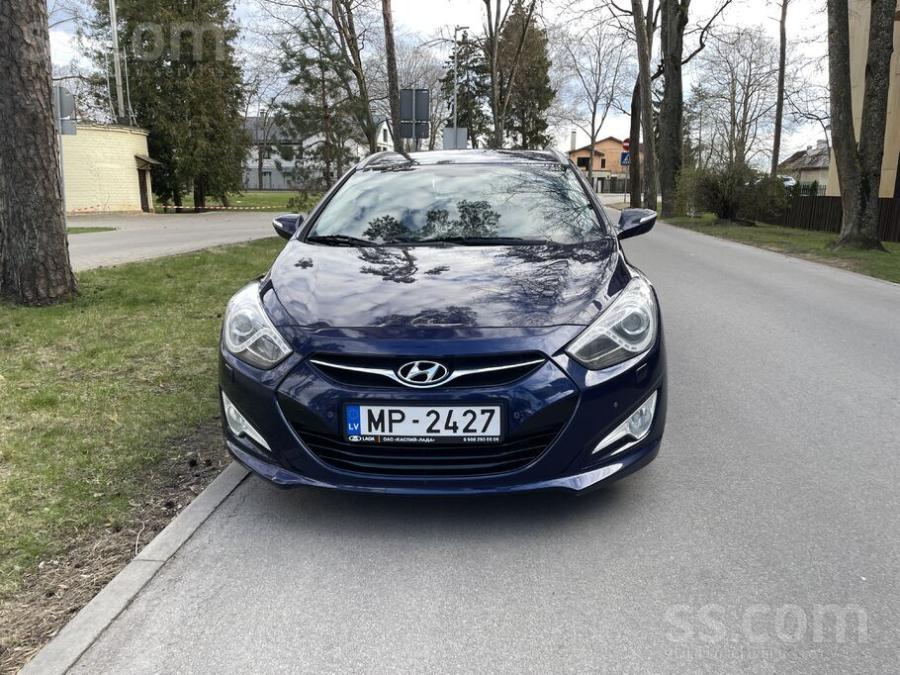 Zils Hyundai i40 2012 Rīga, ar dzinēja tilpumu 2.00 L un nobraukumu 236 tūkst. km par 4500 €, foto 5 vietnē AUTOMOTO.COM.LV