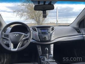 Zils Hyundai i40 2012 Rīga, ar dzinēja tilpumu 2.00 L un nobraukumu 236 tūkst. km par 4500 €, foto 6 vietnē AUTOMOTO.COM.LV