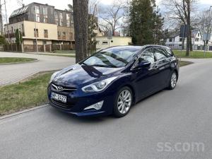 Синий Хендай и40 2012 в Рига, объемом двигателя 2.00 л и пробегом 236 тыс. км за 4500 €, фото  на AUTOMOTO.COM.LV