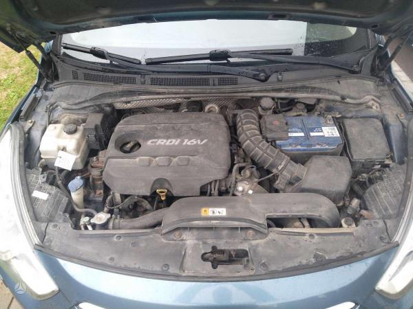 Zils Hyundai i40 2012 Anykščiai, ar dzinēja tilpumu 1.69 L un nobraukumu 355 tūkst. km par 3500 €, foto 9 vietnē AUTOMOTO.COM.LV