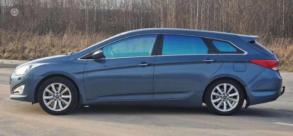 Zils Hyundai i40 2013 Viļņa, ar dzinēja tilpumu 2.00 L un nobraukumu 270 tūkst. km par 3000 €, foto 5 vietnē AUTOMOTO.COM.LV