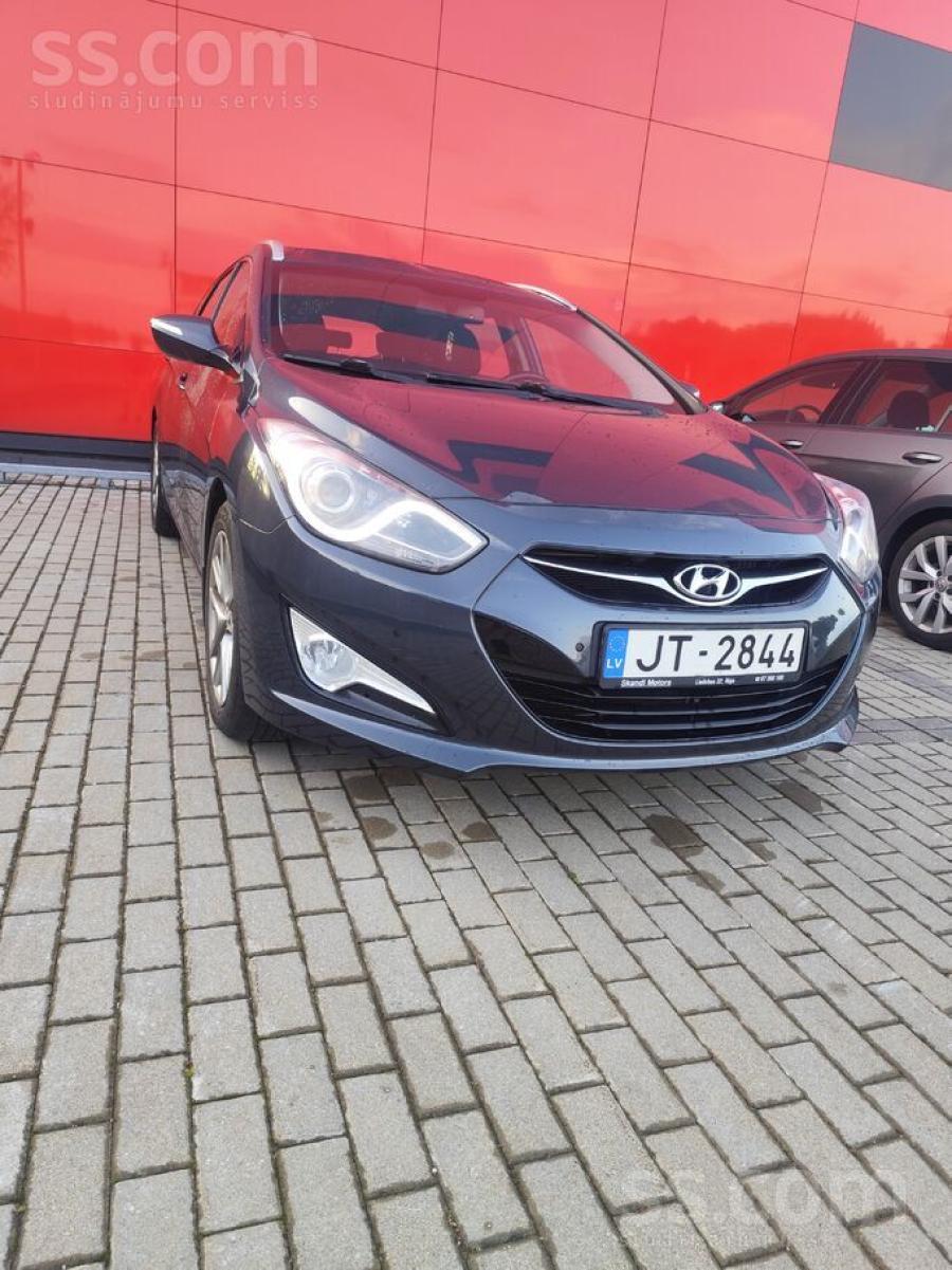 Zils Hyundai i40 2014 Rīga, ar dzinēja tilpumu 1.70 L un nobraukumu 220 tūkst. km par 5250 €, foto 4 vietnē AUTOMOTO.COM.LV