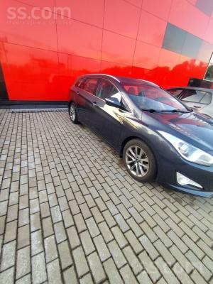 Zils Hyundai i40 2014 Rīga, ar dzinēja tilpumu 1.70 L un nobraukumu 220 tūkst. km par 5250 €, foto 5 vietnē AUTOMOTO.COM.LV