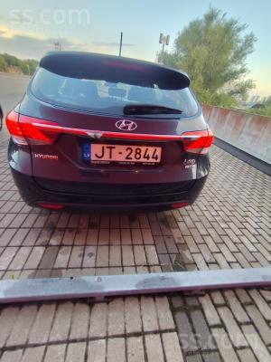Zils Hyundai i40 2014 Rīga, ar dzinēja tilpumu 1.70 L un nobraukumu 220 tūkst. km par 5250 €, foto 7 vietnē AUTOMOTO.COM.LV