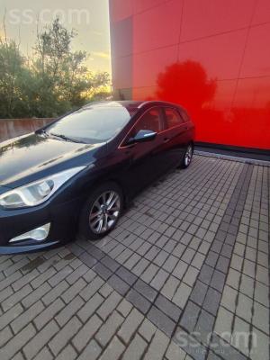 Zils Hyundai i40 2014 Rīga, ar dzinēja tilpumu 1.70 L un nobraukumu 220 tūkst. km par 5250 €, foto 8 vietnē AUTOMOTO.COM.LV