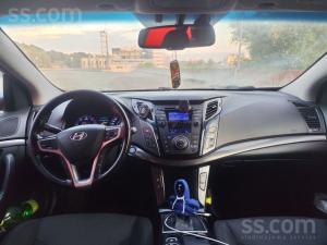 Zils Hyundai i40 2014 Rīga, ar dzinēja tilpumu 1.70 L un nobraukumu 220 tūkst. km par 5250 €, foto 16 vietnē AUTOMOTO.COM.LV