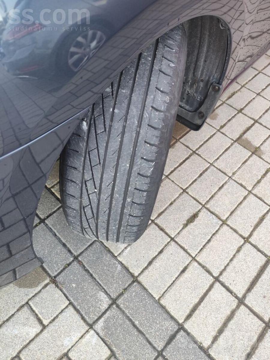 Zils Hyundai i40 2014 Rīga, ar dzinēja tilpumu 1.70 L un nobraukumu 220 tūkst. km par 5250 €, foto 19 vietnē AUTOMOTO.COM.LV