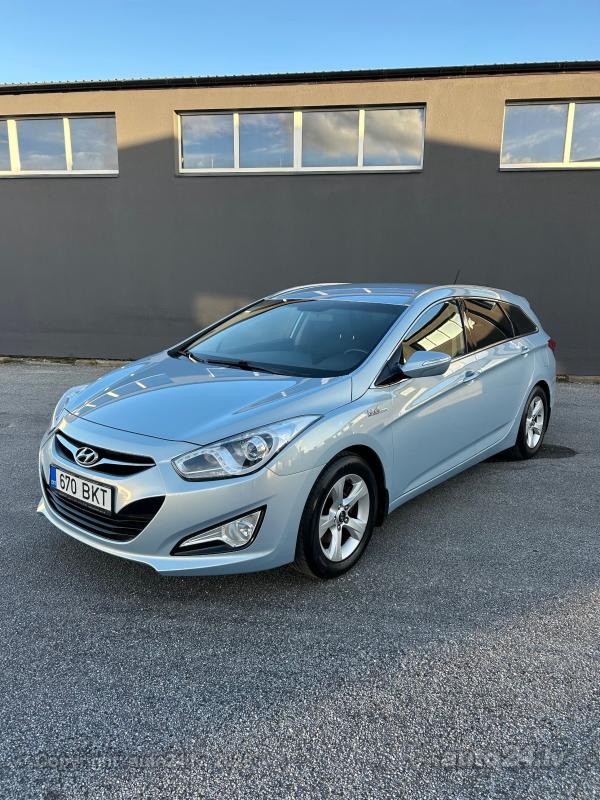 Zils Hyundai i40 2014 Pērnava, ar dzinēja tilpumu 1.60 L un nobraukumu 240 tūkst. km par 4900 €, foto 1 vietnē AUTOMOTO.COM.LV