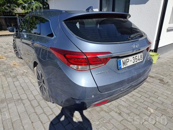 Zils Hyundai i40 2016 Jelgava, ar dzinēja tilpumu 1.70 L un nobraukumu 181 tūkst. km par 5600 €, foto 6 vietnē AUTOMOTO.COM.LV